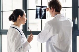 What Does an Orthopedic Doctor Do? – West Suburban Medical Center